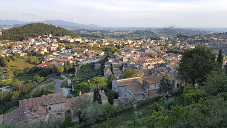 Descobrir a bonita vila de Amelia, Itália | Viaje Comigo