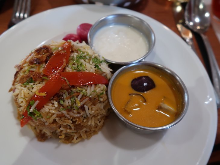 A bordo do comboio de luxo Deccan Odyssey, na Índia | Viaje Comigo