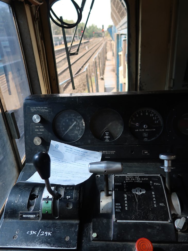 A bordo do comboio de luxo Deccan Odyssey, na Índia | Viaje Comigo