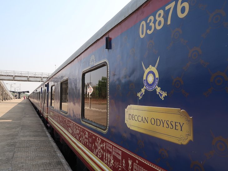 A bordo do comboio de luxo Deccan Odyssey, na Índia | Viaje Comigo