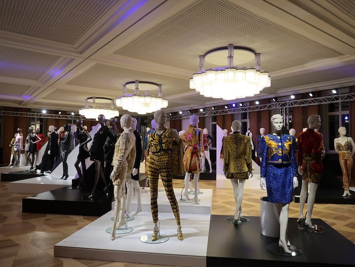 Berlim: exposição Gianni Versace Retrospective | Viaje ComigoViaje Comigo