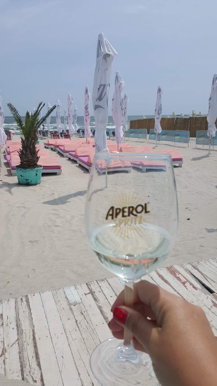 Diversão e praias: Mamaia, a Ibiza da Roménia | Viaje Comigo