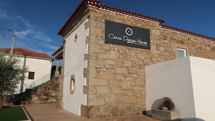 Cerca Design House, Fundão, Portugal | Viaje Comigo