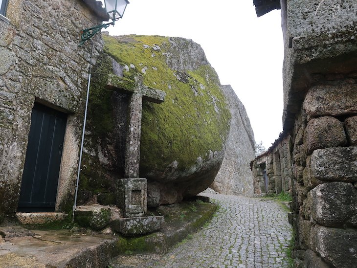 A rudeza bela da Aldeia Histórica de Monsanto | Viaje ComigoViaje Comigo