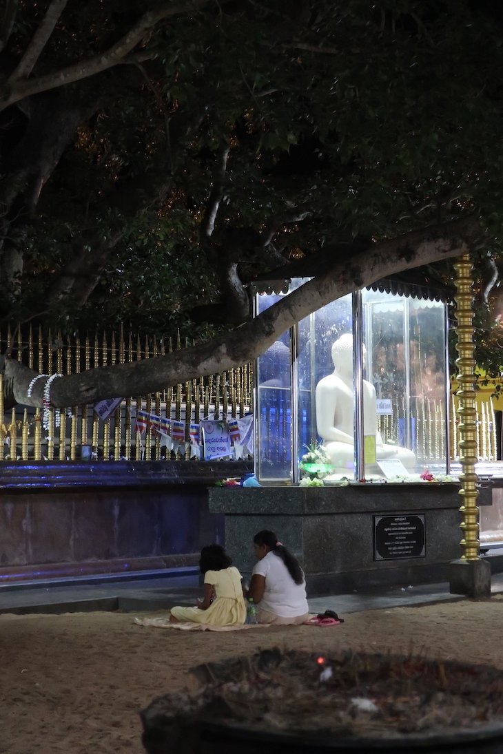 Os templos de Kataragama, Sri Lanka | Viaje ComigoViaje Comigo