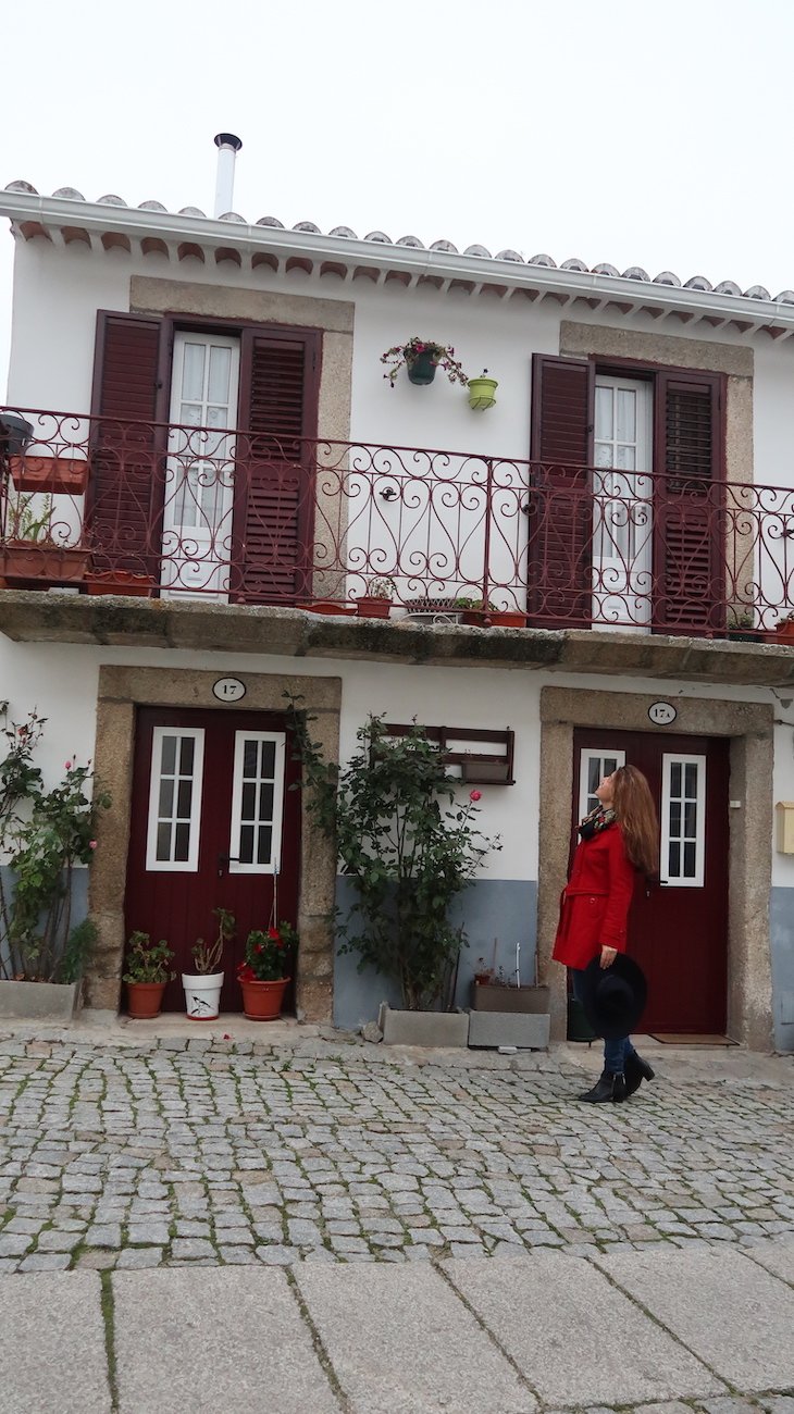 Festa na Aldeia Histórica de Almeida, Portugal | Viaje Comigo