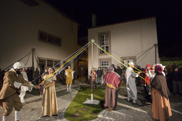 Festa na Aldeia Histórica de Almeida, Portugal | Viaje Comigo