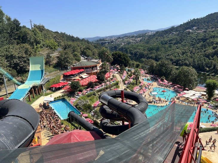 A diversão no Parque Aquático de Amarante | Viaje Comigo