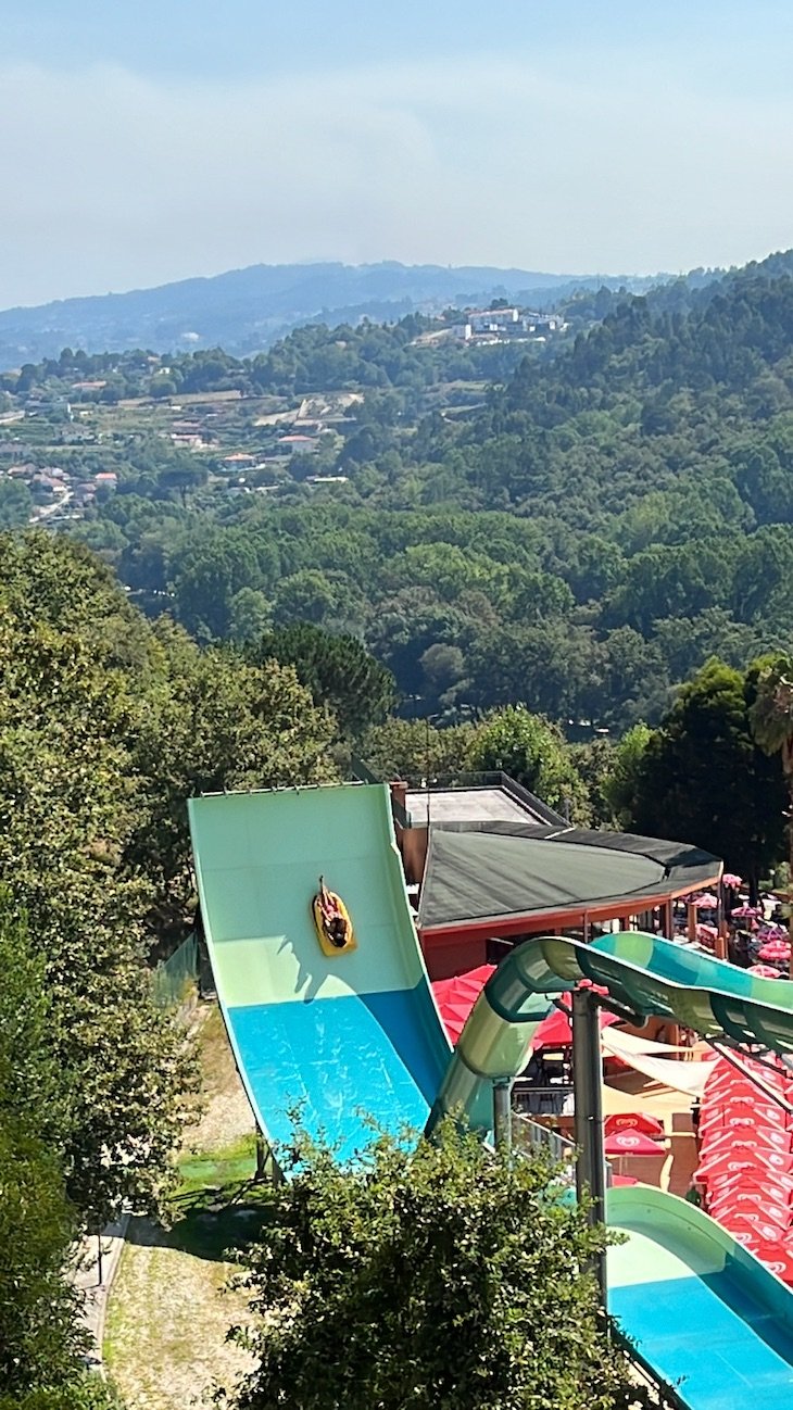 A diversão no Parque Aquático de Amarante | Viaje Comigo