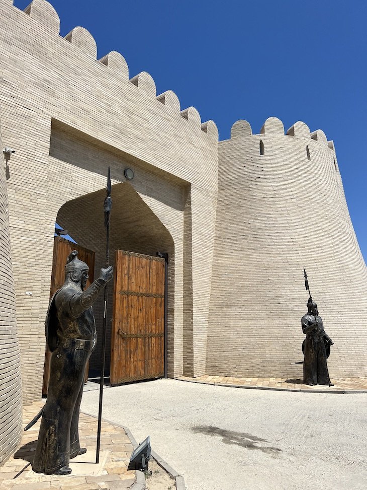 Visitar a moderna Shymkent, Cazaquistão | Viaje Comigo